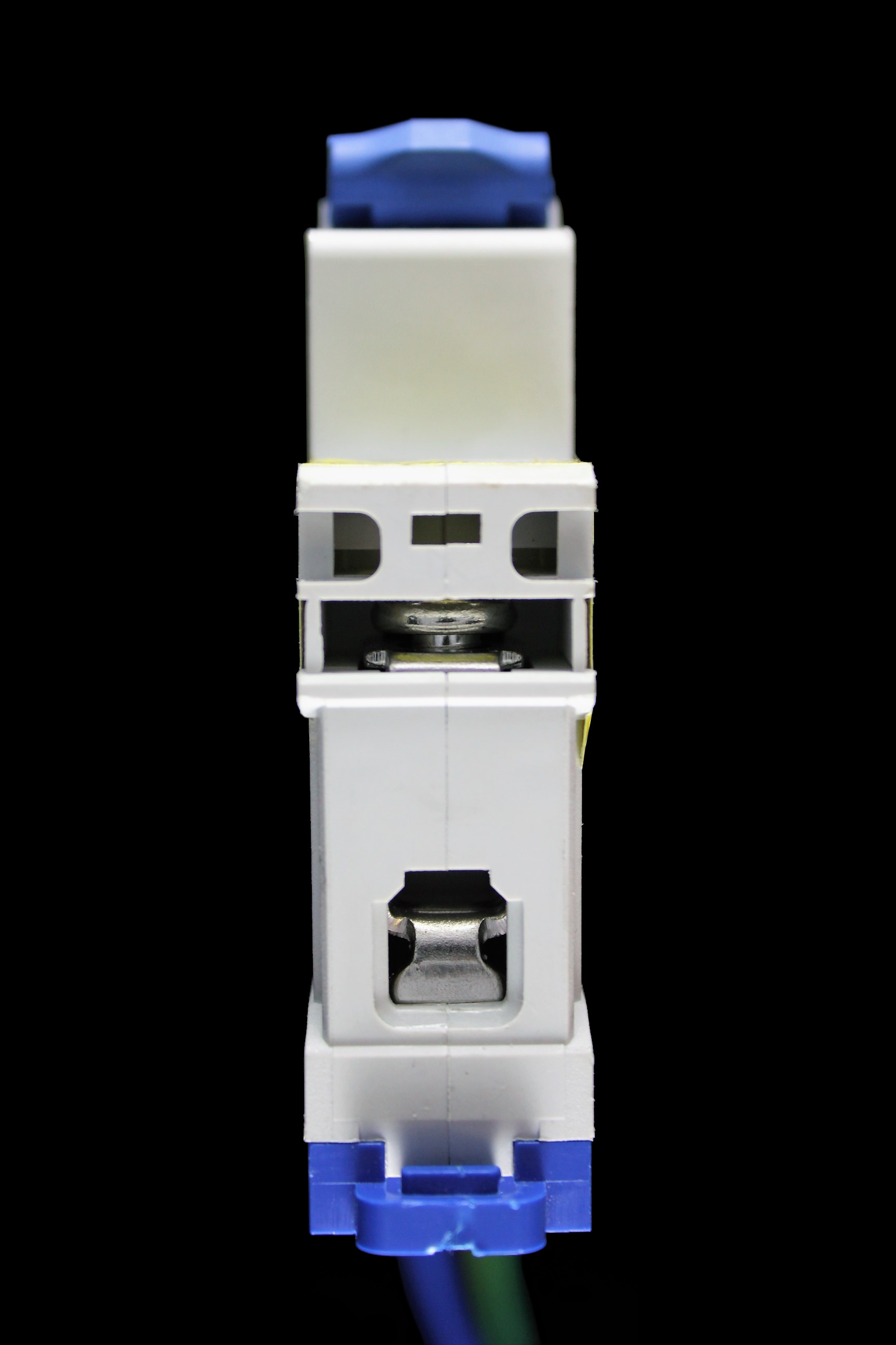 CHINT 6 AMP CURVE B 10kA 30mA RCBO TYPE AC NB3LEU New | Circuit Breaker ...