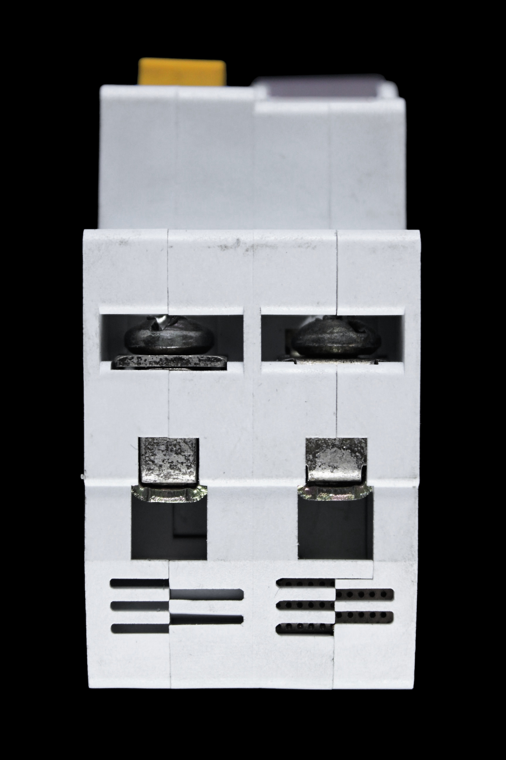 CONTACTUM 32 AMP CURVE B 10kA 30mA DOUBLE POLE RCBO FL7-32/1N/B/0,03 ...