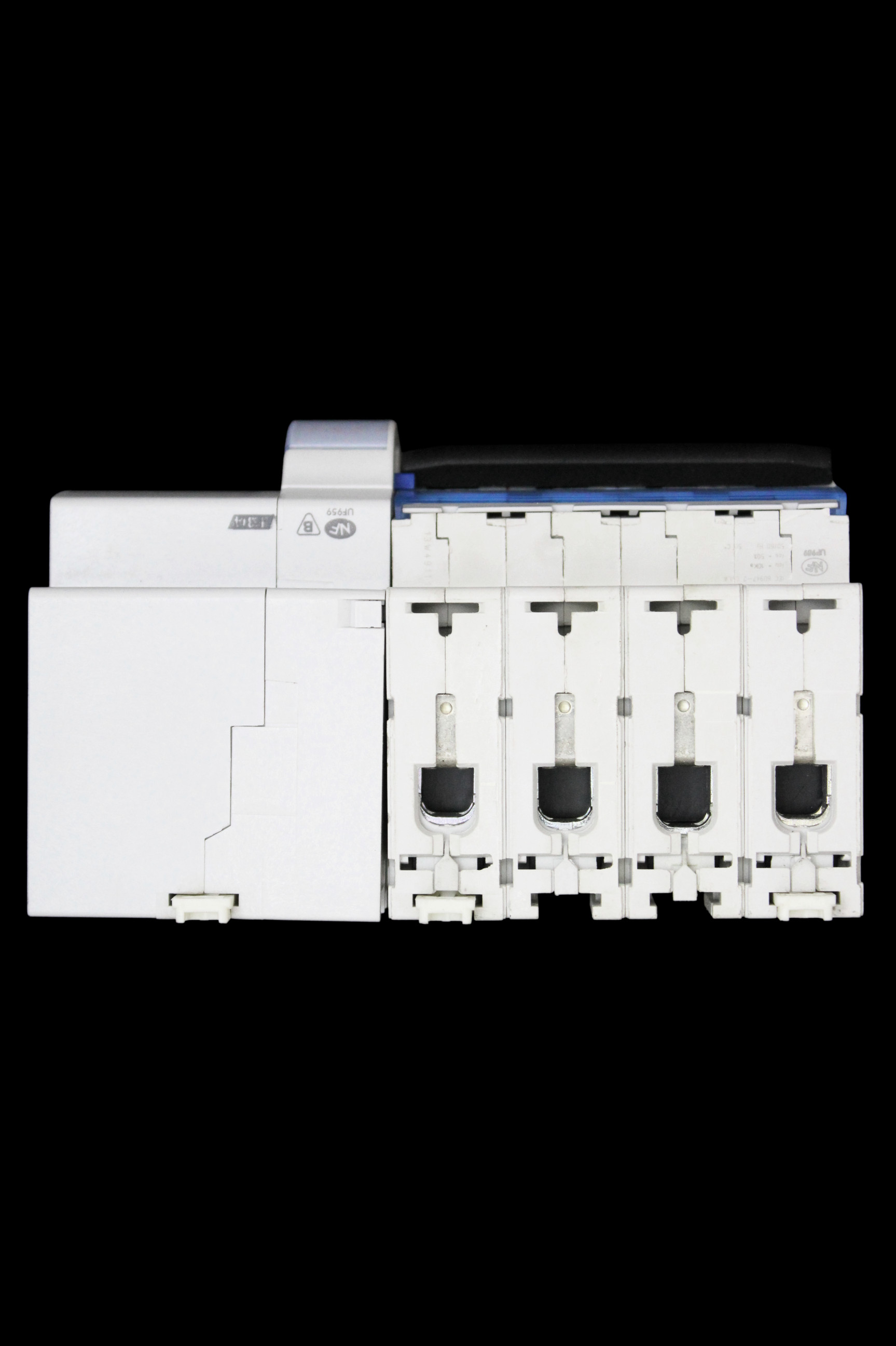 LEGRAND 63 AMP CURVE C 6kA 300mA FOUR POLE RCBO TYPE AC 08033 080 33 New | Circuit Breaker ...