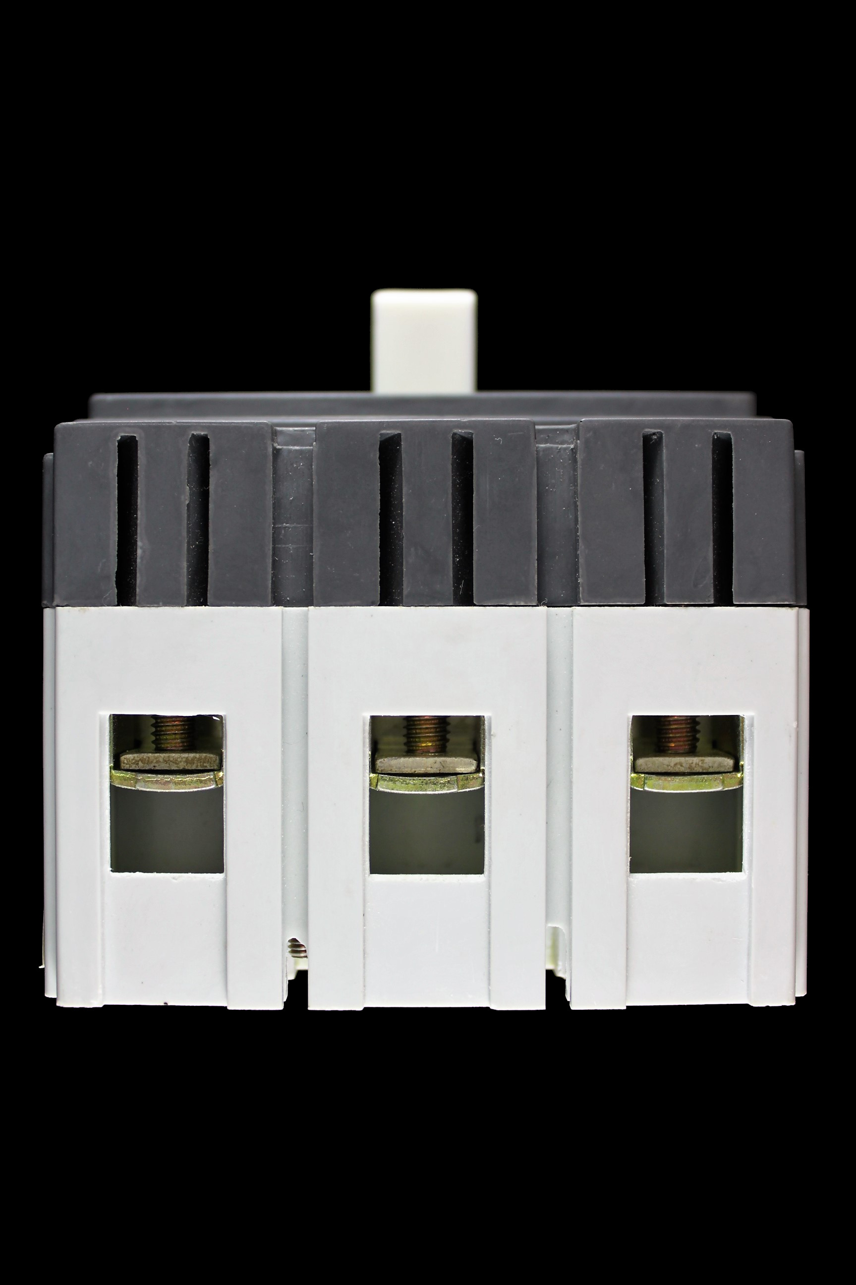 PROTEK 100 AMP 35kA TRIPLE POLE MCCB MC3P100 New | Circuit Breaker Specialists